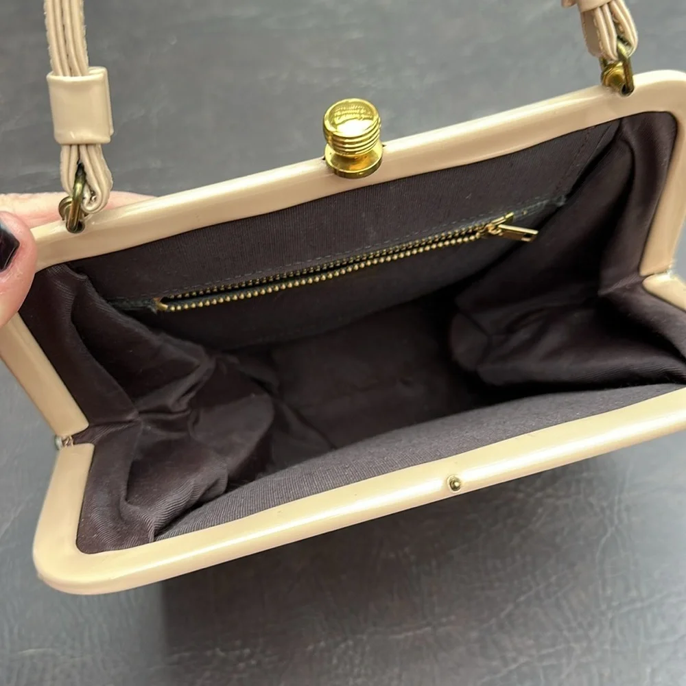 Vintage | Bags | Vintage Stylemark Cream Patent Leather Handbag Purse ...